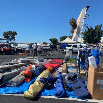 SANTA FE SPRINGS SWAP MEET - Updated October 2024 - 860 Photos & 427 ...