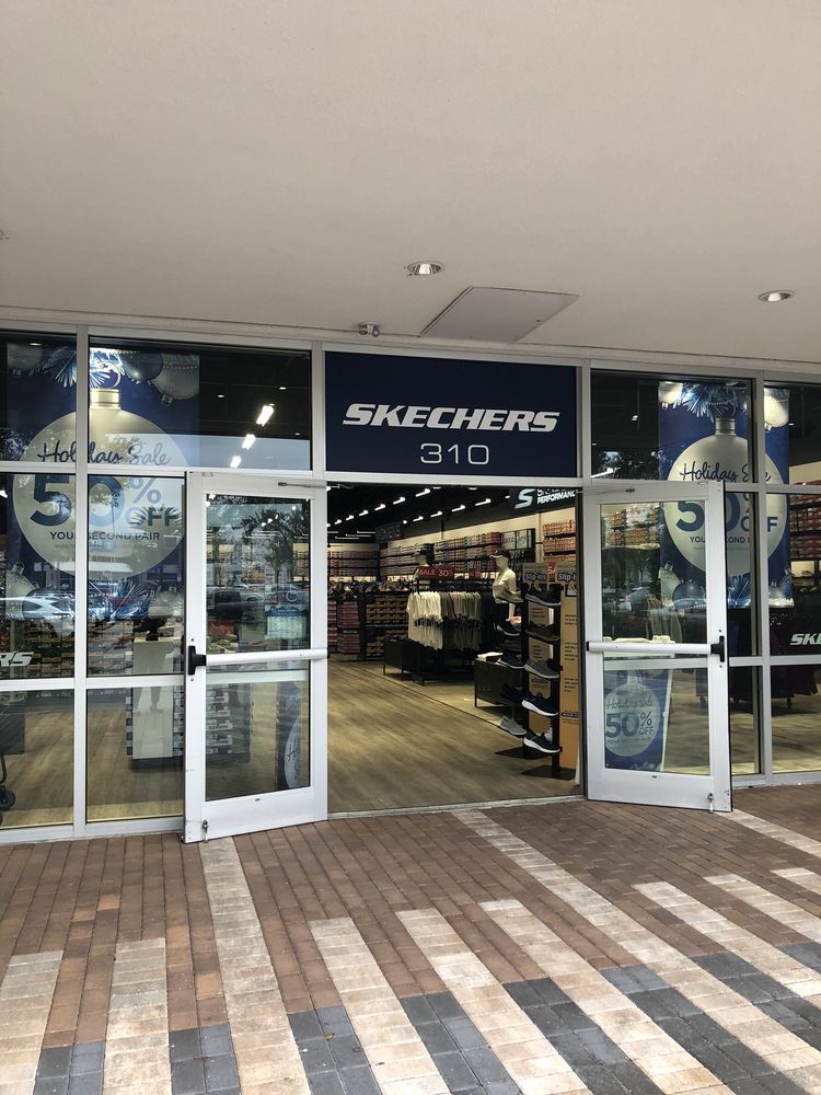 Skechers Outlet Long Beach 1