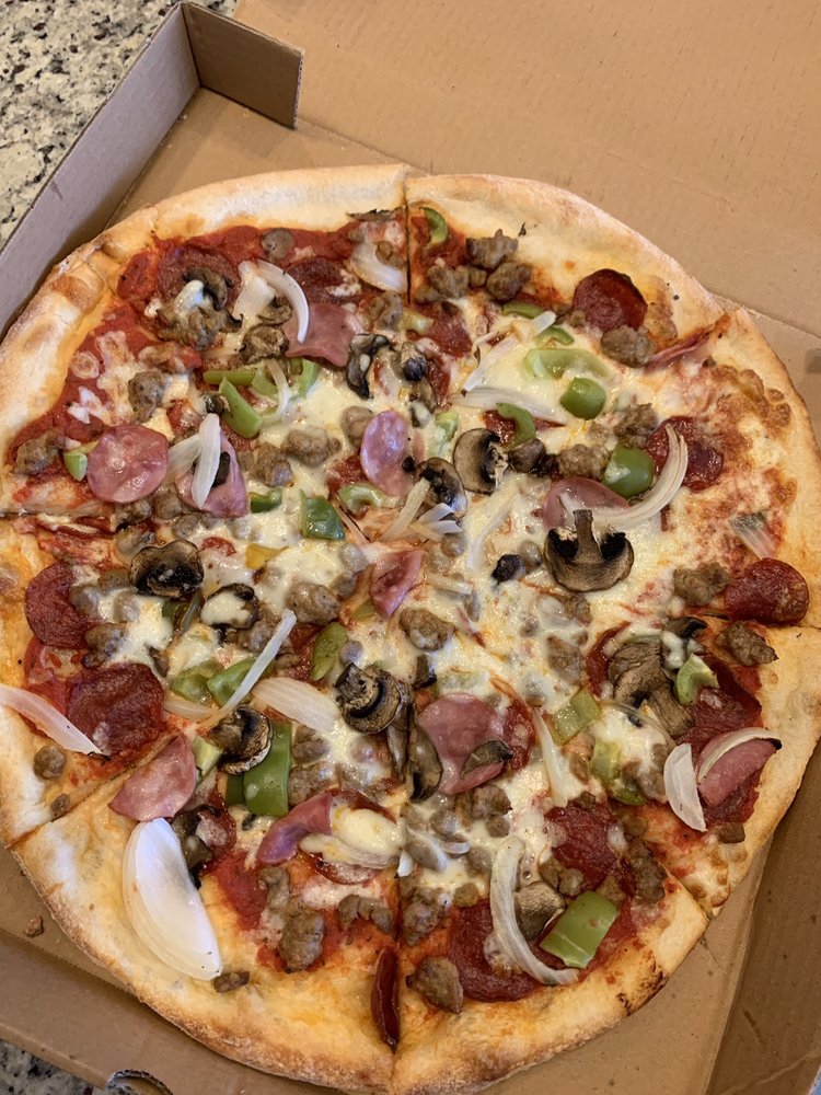 BENJAMIN’S PIZZA KITCHEN & BAR - 150 Photos & 178 Reviews - 295 W Byron ...