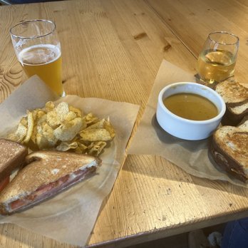 MURPHYS POURHOUSE - 266 Photos & 263 Reviews - 350 Main St, Murphys ...