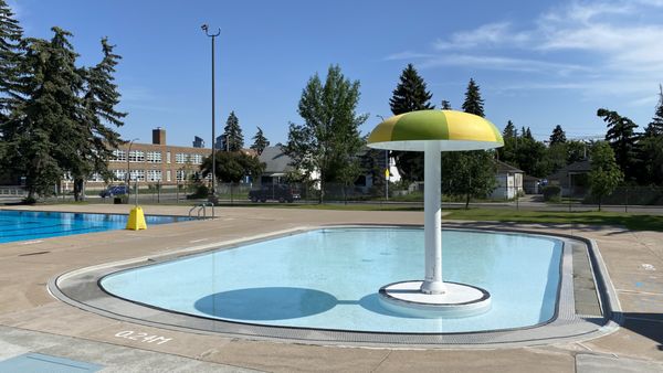 BOWVIEW OUTDOOR POOL - Updated December 2025 - 13 Photos - 1910 6 ...