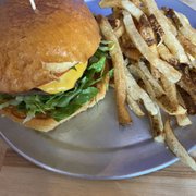 PERRYSBURGER’S - 87 Photos & 170 Reviews - 220 Louisiana Ave ...