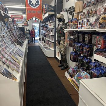 MAIN STREET COMICS & TOYS - Updated January 2026 - 43 Photos & 39 ...
