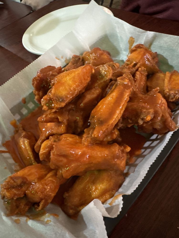 JOES FAMOUS WINGS & WIENERS - Updated July 2024 - 24 Photos & 48 ...