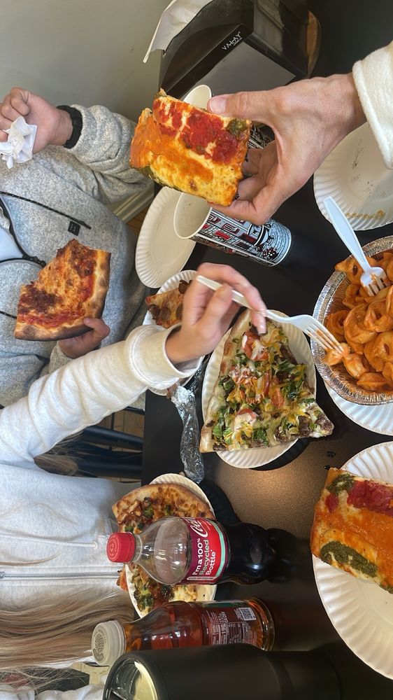 BRAVO PIZZA - Updated December 2025 - 24 Photos & 63 Reviews - 1345 W ...