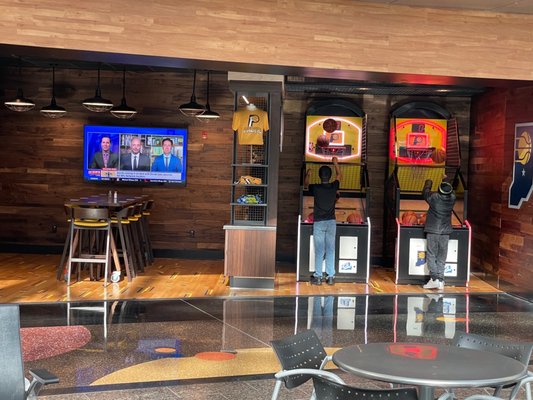 INDIANA PACERS COURTSIDE CLUB - Updated November 2024 - 12 Photos ...