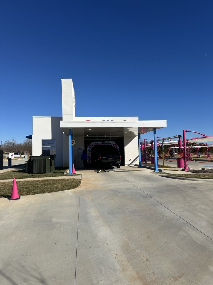 MODWASH - Updated June 2025 - 117 Town Commons Dr, Mocksville, North ...