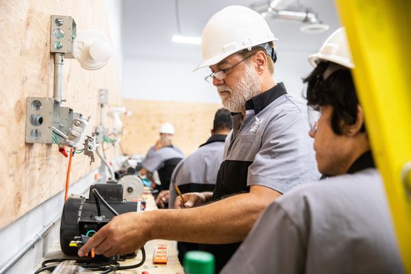 UEI COLLEGE - GARDEN GROVE - Updated January 2026 - 71 Photos & 79 ...