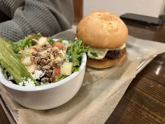 TAPPED - TAPHOUSE & KITCHEN - Updated November 2025 - 186 Photos & 275 ...