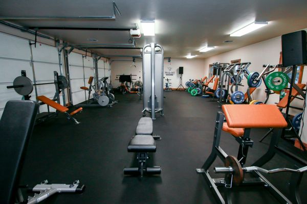 IRON GAME RANCH - Updated August 2025 - 13 Photos - 1658 Miracle Mile ...