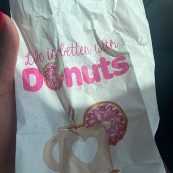 LE DONUT - Updated January 2025 - 179 Photos & 302 Reviews - 2803 Old ...