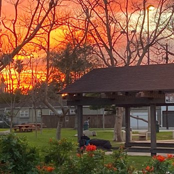 REYNIER PARK - Updated January 2026 - 14 Photos & 12 Reviews - 2803 ...