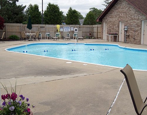 CASTLE WAY APARTMENTS - Updated December 2025 - 5955 Weiss St, Saginaw ...