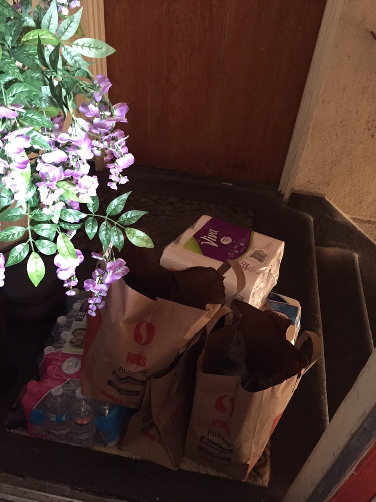 VONS GROCERY DELIVERY - Updated February 2025 - 21 Reviews - Santa ...