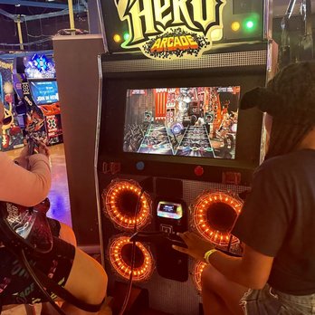 MAIN EVENT LOUISVILLE - Updated October 2024 - 300 Photos & 214 Reviews ...