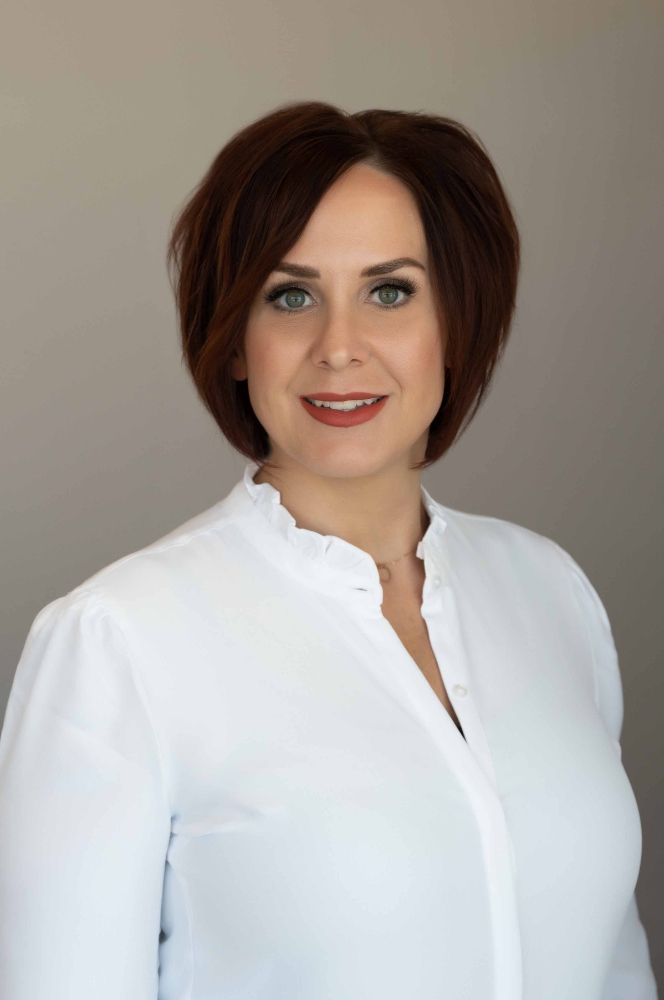 ANGI WEST - REALTOR - Contact Agent - 12 Photos - 465 West George Bush ...