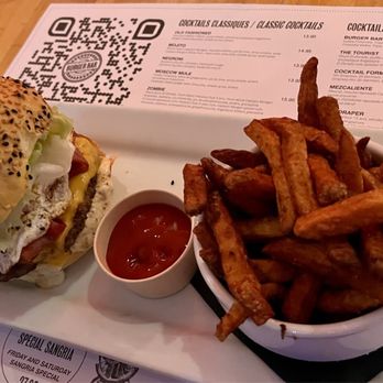 BURGER BAR CRESCENT - Updated October 2025 - 913 Photos & 594 Reviews ...