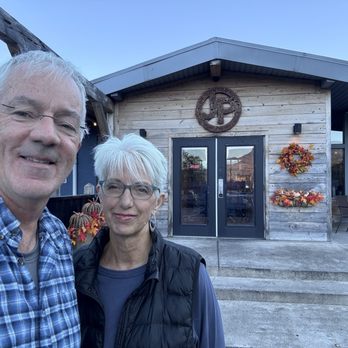 JP EDWARD’S GRILL AND BAR - Updated December 2025 - 33 Photos & 89 ...