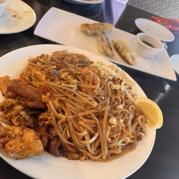 T JIN’S CHINA DINER - Updated August 2024 - 392 Photos & 479 Reviews ...