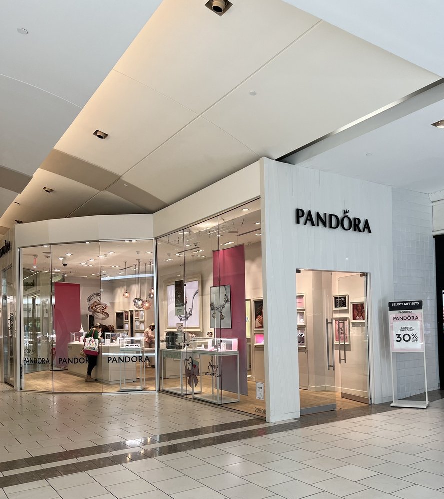 PANDORA - Updated July 2025 - 14 Photos & 37 Reviews - 7677 N Kendall ...