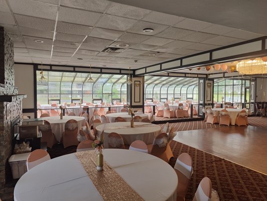 NEWBURGH INN - Updated January 2026 - 11 Photos - 90 NY-17K, Newburgh ...