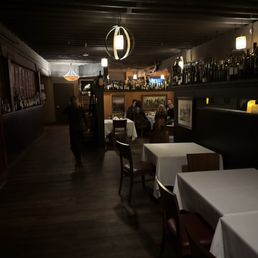 RUSSELL’S RESTAURANT - Updated October 2025 - 477 Photos & 586 Reviews ...