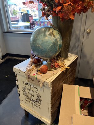 GLOBE MARKET - Updated December 2024 - 144 Photos & 158 Reviews - 762 ...