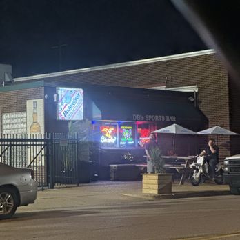 DB’S SPORTS BAR - Updated December 2025 - 45 Photos & 88 Reviews - 1615 ...