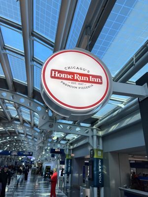 HOME RUN INN - Updated September 2025 - 14 Photos - 10000 W Balmoral ...