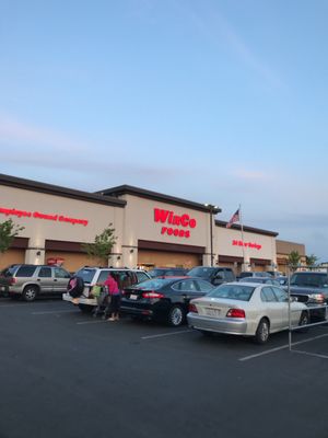WINCO FOODS - 32 Photos & 86 Reviews - Grocery - 1913 S 72nd St, Tacoma ...