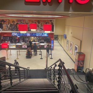 AMC BURBANK TOWN CENTER 6 - 145 Photos & 141 Reviews - 770 North 1st ...