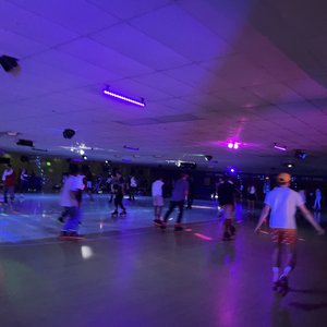 CDA ON ICE - Updated January 2025 - 17 Photos & 15 Reviews - 504 E ...