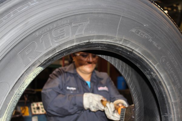 BAUER BUILT TIRE & SERVICE - Updated May 2026 - 34 Photos - 3116 W 73rd ...