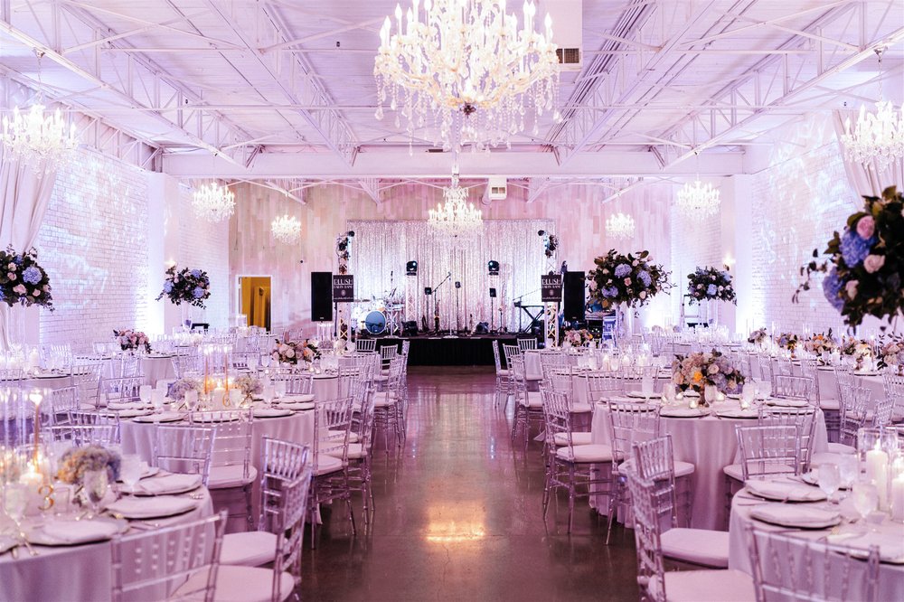 HOWELL AND DRAGON - Updated November 2025 - 17 Photos - 1130 Dragon St ...