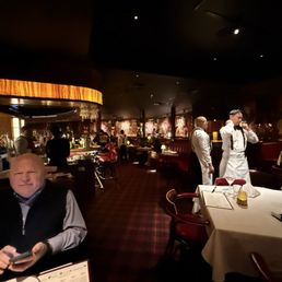 DRAKE’S HOLLYWOOD - Updated October 2025 - 163 Reviews & 543 Photos ...