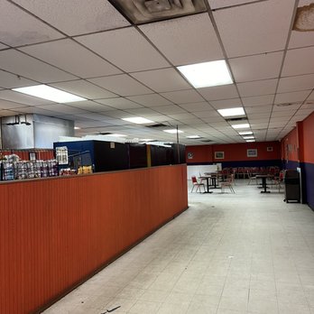 WEISS DELI - Updated December 2025 - 69 Photos & 67 Reviews - 1127 E ...