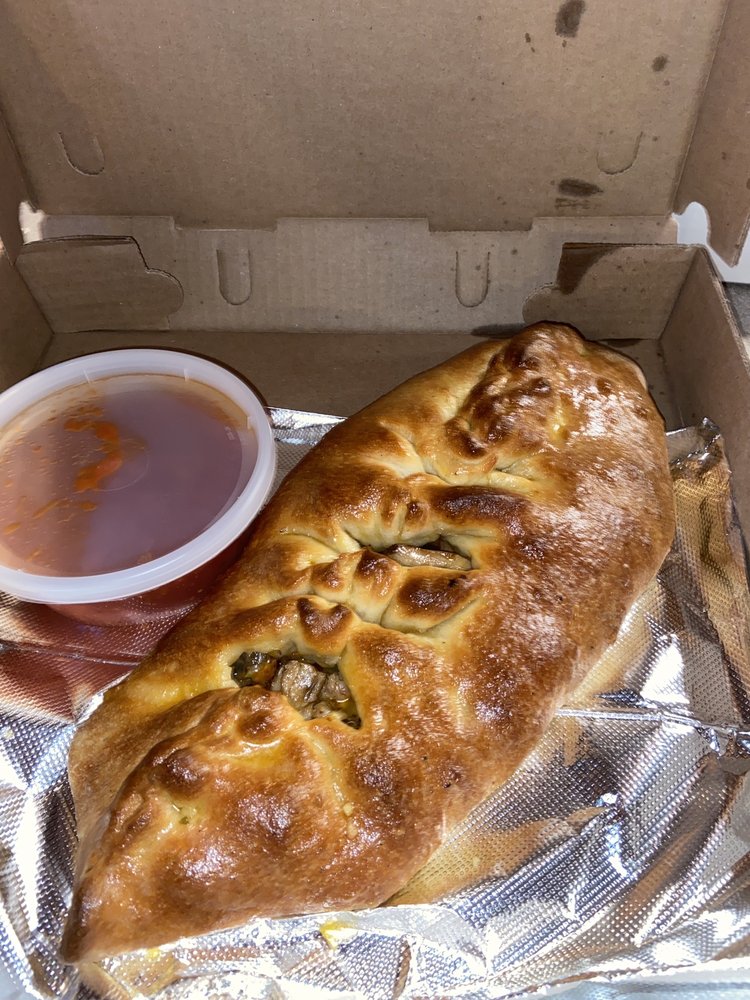 ROADIES PIZZERIA AND SPORTS BAR - Updated July 2025 - 1939 Oak Orchard ...