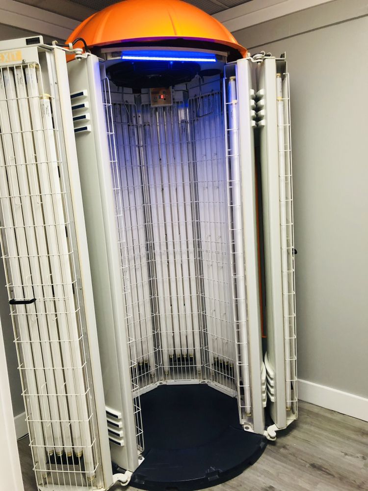 SANDY BEACH TANNING STUDIO - Updated May 2025 - 189 Lakeshore Road E ...