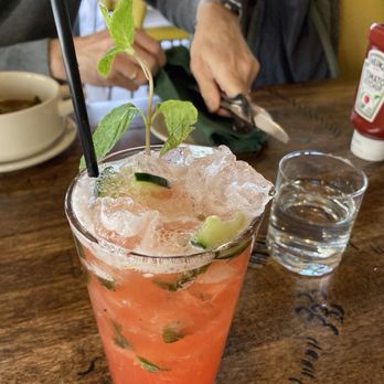 ESSENCE KITCHEN + BAR - Updated February 2025 - 166 Photos & 307 ...