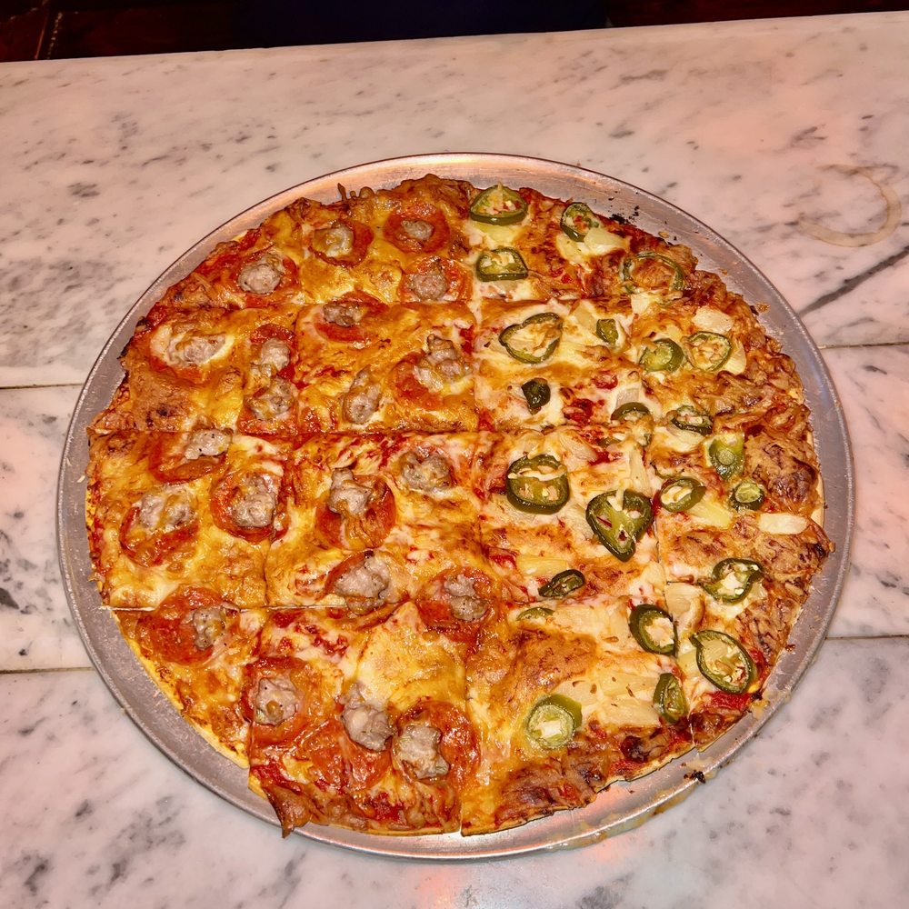 RILEY’S PUB - Updated December 2025 - 23 Photos & 80 Reviews - 3458 ...