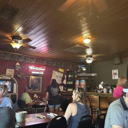 HUNTER’S PUB AND STEAKHOUSE - Updated October 2025 - 127 Photos & 198 ...