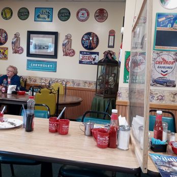 ROCKIN’ ROBIN DINER - Updated December 2025 - 19 Photos & 17 Reviews ...