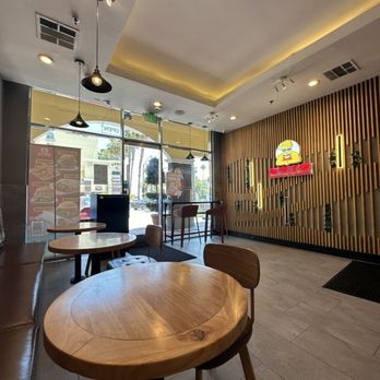 MACHO BURGER - Updated December 2024 - 161 Photos & 54 Reviews - 227 W ...