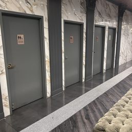 THE VAULT - Updated January 2026 - 358 Photos & 134 Reviews - 3120 ...