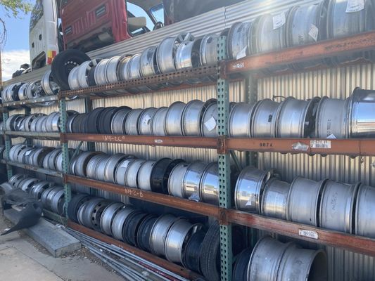 PREMIUM AUTO PARTS - Updated December 2025 - 28 Photos - 1775 N Chicago ...