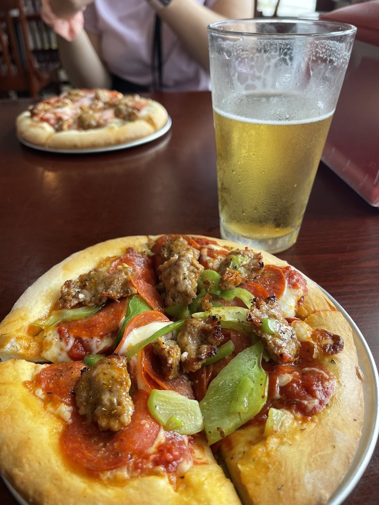 FLYING PIE PIZZERIA - Updated December 2025 - 43 Photos & 94 Reviews ...