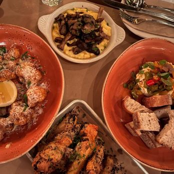 THE BEEHIVE - 1324 Photos & 2451 Reviews - 541 Tremont St, Boston ...