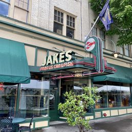 JAKE’S FAMOUS CRAWFISH - Updated June 2025 - 2116 Photos & 2013 Reviews ...