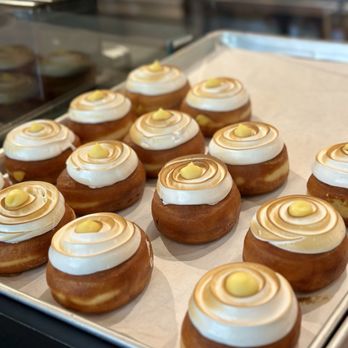 DOCE DONUT - Updated January 2026 - 103 Photos & 31 Reviews - 1015 ...