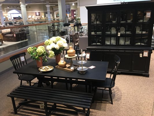 HOM FURNITURE - Updated November 2025 - 18 Photos & 22 Reviews - 4601 ...